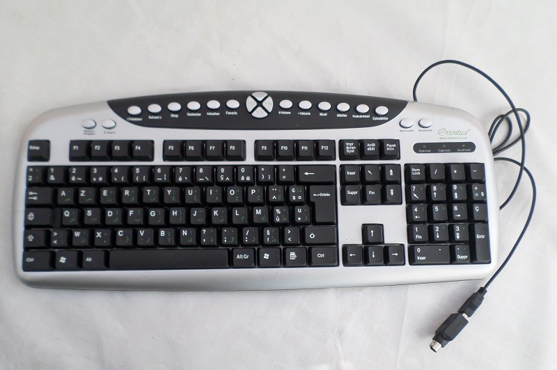 CLAVIER PHYSIQUE ET VIRTUEL - clavier2020’s blog