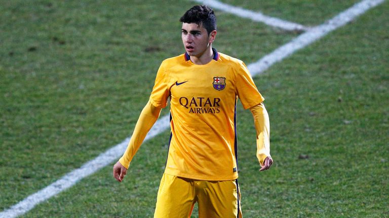 แทงบอลยังไงให้รวย ลีดส์เซ็นสัญญาฉบับเต็มของ RAFA MUJICA จาก BARCELONA B ...