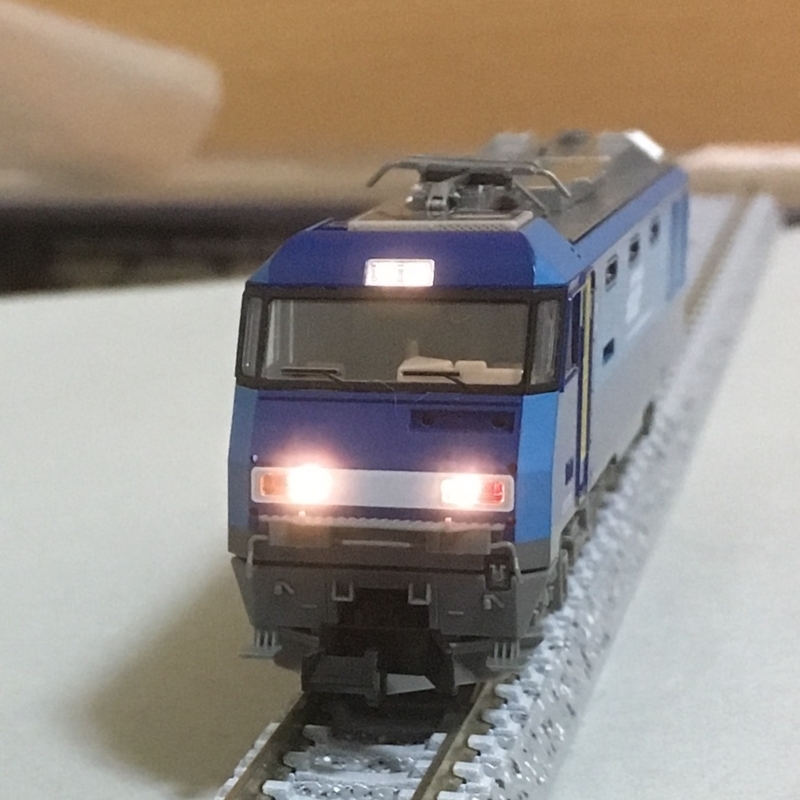 TOMIX EH200のヘッドライトを明るくしてみました - クリエイト工房 ～鉄道模型 LED改造工作室～