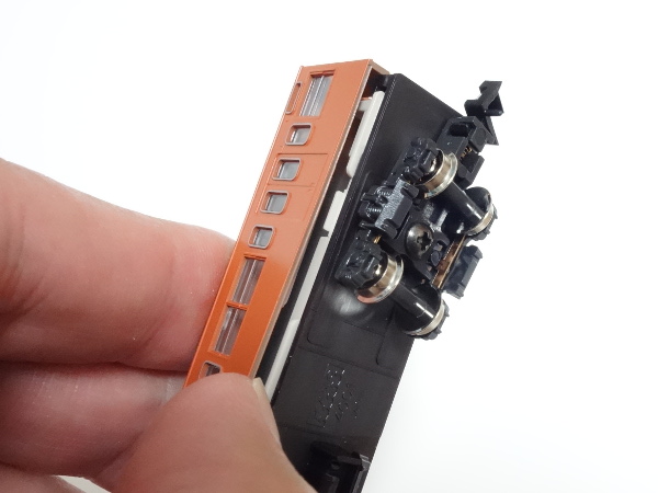 KATO 103系 LEDライト基板 取り付け方法 その1 - クリエイト工房 ～鉄道模型 LED改造工作室～