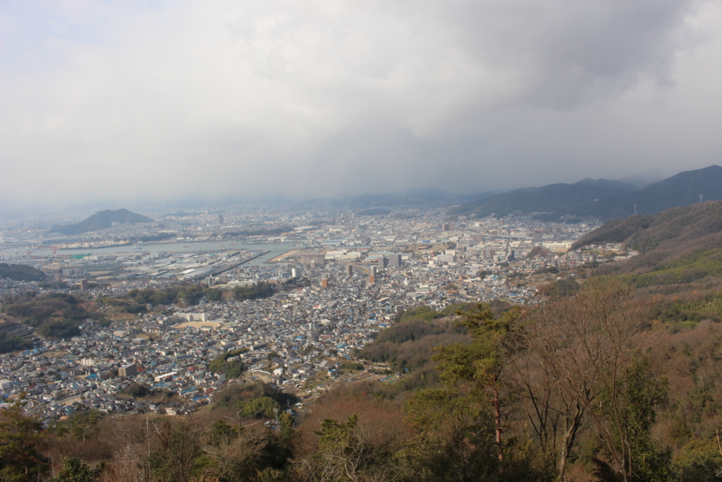 串掛林道から黄金山を望む - Kaita City Life 海田市生活