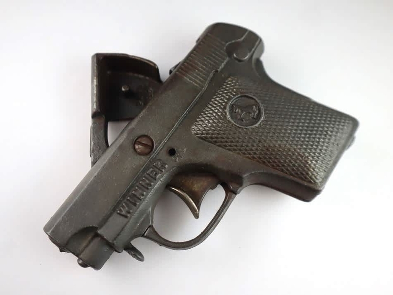 1937 HUBLEY No.280 WINNER - CAST IRON AUTOMATIC STYLE TOY CAP GUNS