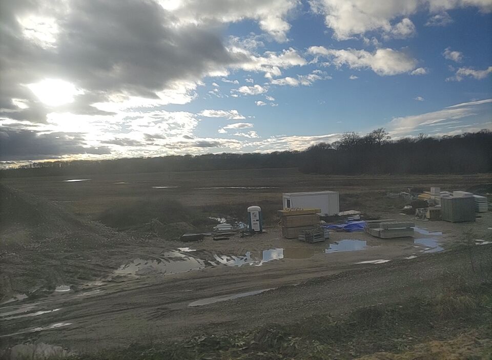 ヨーロッパ周遊のお供に！MewfiのSIMカード「Three」を使った感想 - 世界の町で朝メシを喰う