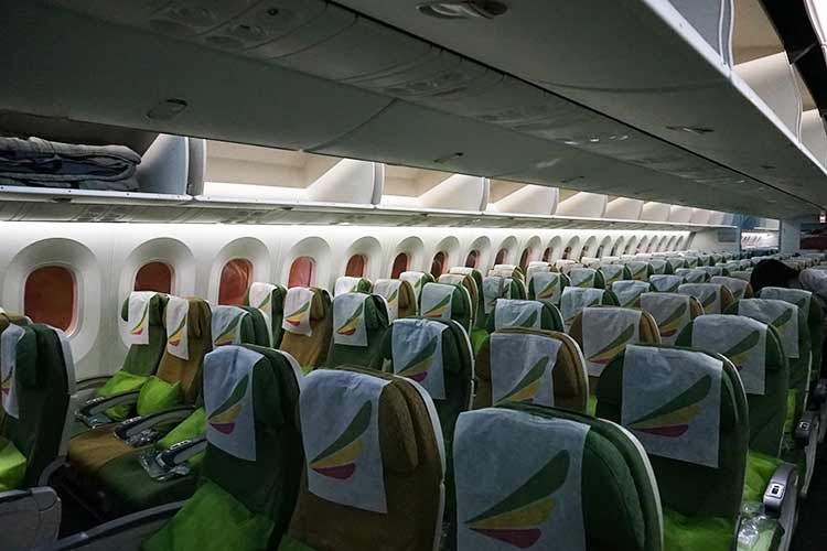 エチオピア航空 搭乗記 ET673 成田から香港 - 弾丸トラベルは怖くない!