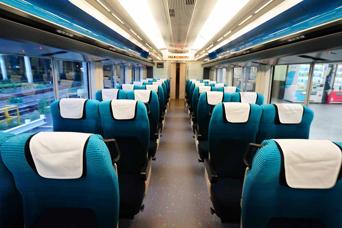 特急・湘南21号 新宿発乗車記 藤沢までノンストップ - 弾丸トラベルは怖くない!