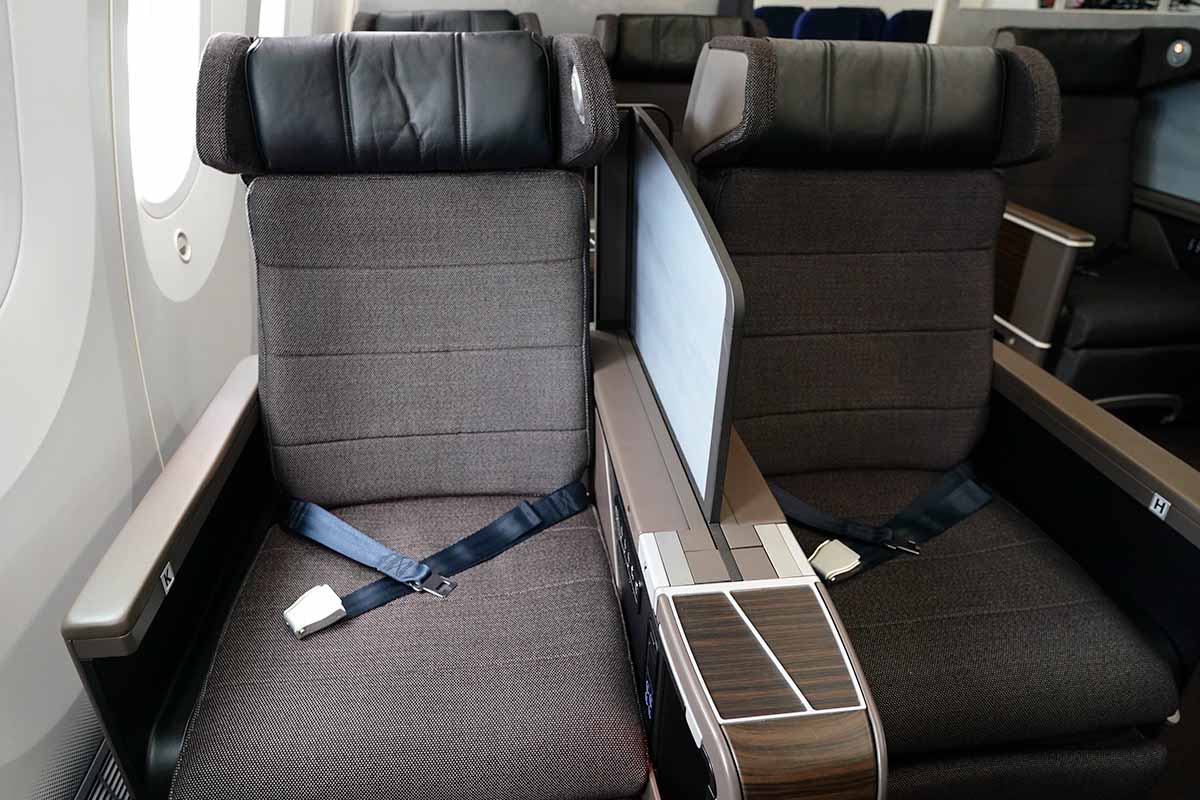 ANAプレミアムクラス搭乗記 ISGからの78Gで羽田に向かう - 弾丸トラベルは怖くない!