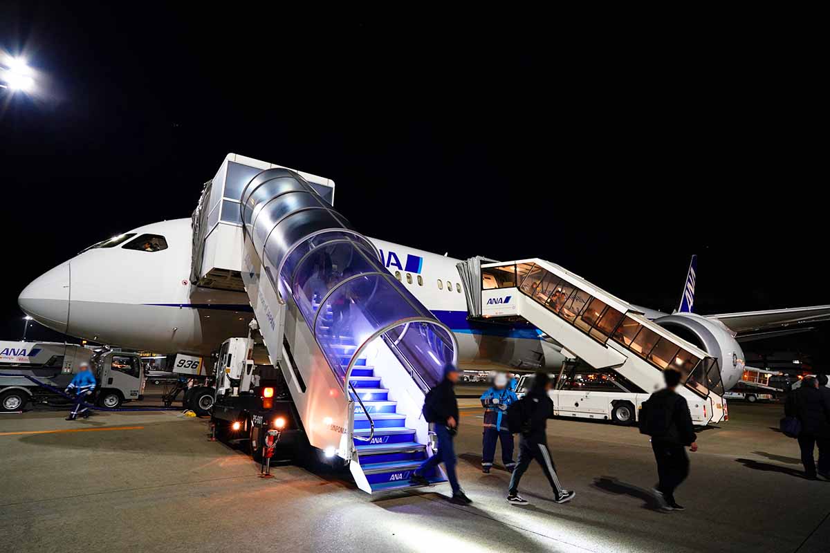 ANAプレミアムクラス搭乗記 ISGからの78Gで羽田に向かう - 弾丸トラベルは怖くない!