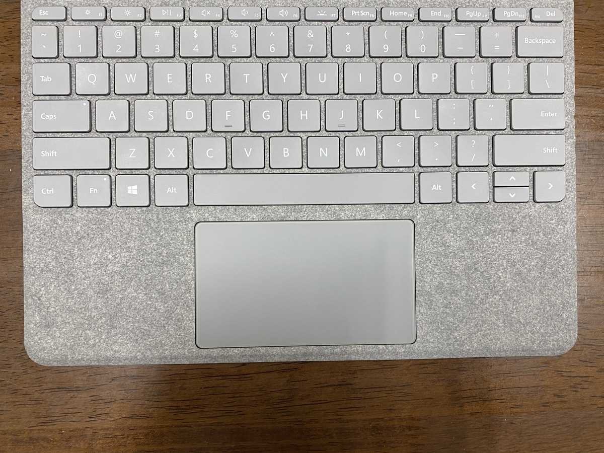 【Surface Go 3】USタイプカバーのヨレ - ゲーマー社長の『自分ハック』