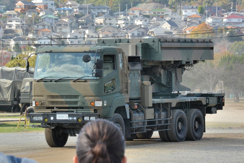 陸上自衛隊 姫路駐屯地 創立71周年記念行事 - 播磨の山々