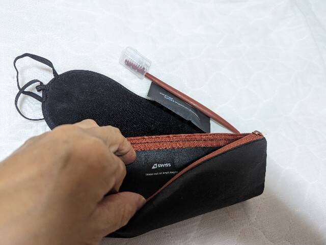 スイスエアプレミアムエコノミー（LX161）搭乗記 2023/6 - どこへでも行く