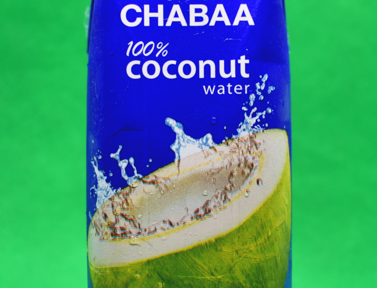 「チャバ（chabaa）ココナッツウォーター」甘くないココナッツウォーターってどんな味？ - ソフトドリンクの鉄人