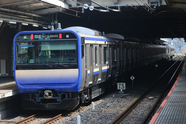 JR東日本に広がる軽装車 フル装備のE235系からE131系までにカットされた箇所 - てつとおのブログ