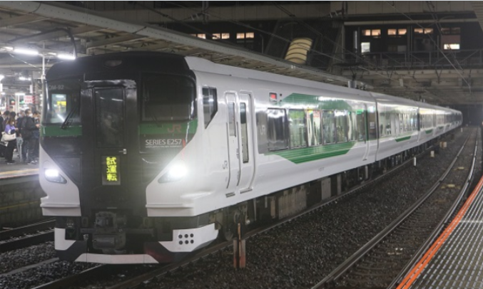 【冬の臨時列車 2023】E257系 中央線特急運用まとめ！冬もたくさん里帰り！ - てつとおのブログ