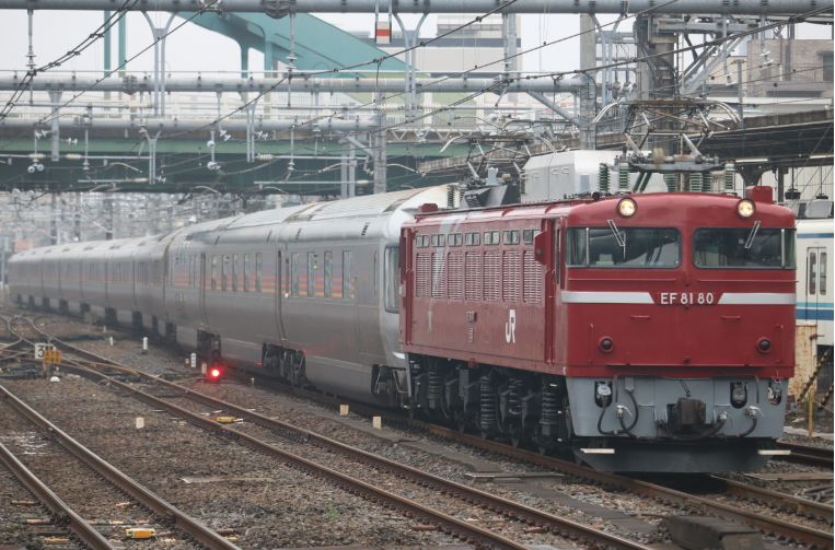 さらばE26系 カシオペア 11両で廃車回送 EF64・EF81のPPで尾久を去る - てつとおの鉄道新ブログ
