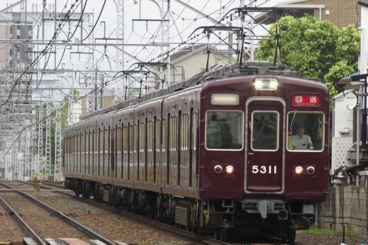 阪急の朝の7連定期回送 - のほほん鉄ヲタブログ