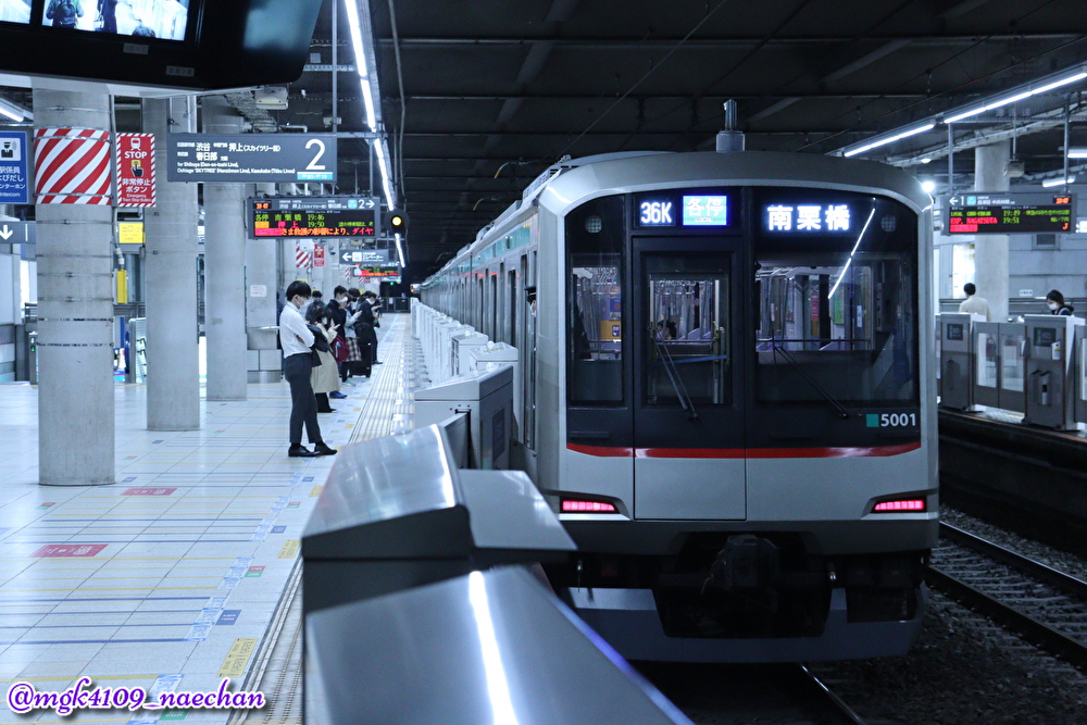 《東急》3色LEDから白色LEDに交換された量産先行試作車の5101F - えのきだけの気ままなブログ