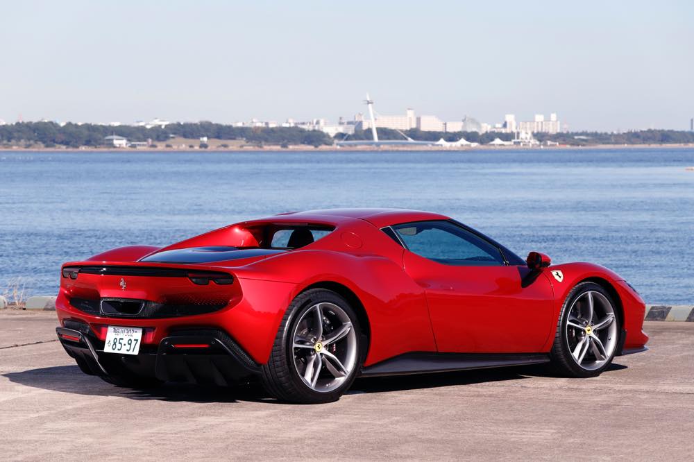 フェラーリ・296GTB。V6ターボ×PHEVによる“FUN TO DRIVE”の新定義 - EV DAYS | 東京電力エナジーパートナー