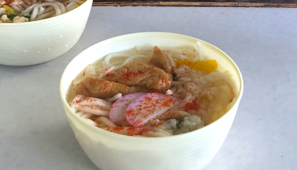 ロードサイド「自販機うどん」Udon in vending machine! - Find Iwami