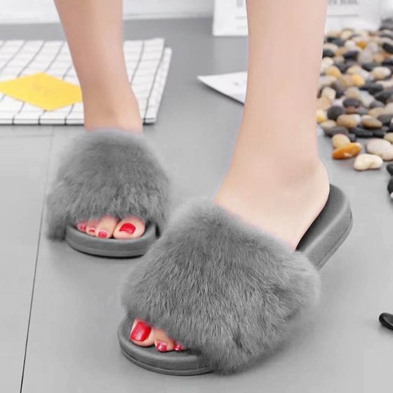 Everything You Need to Know About Fluffy Slippers - fluffysliders-com’s ...
