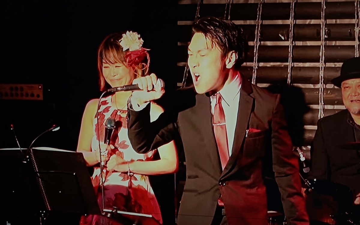 【コーヒーブレイク】「ザ・ワールド☆シネマライブ」の余韻続く。ボーカルとパフォーマンスの迫力。 - fpdの映画スクラップ貼