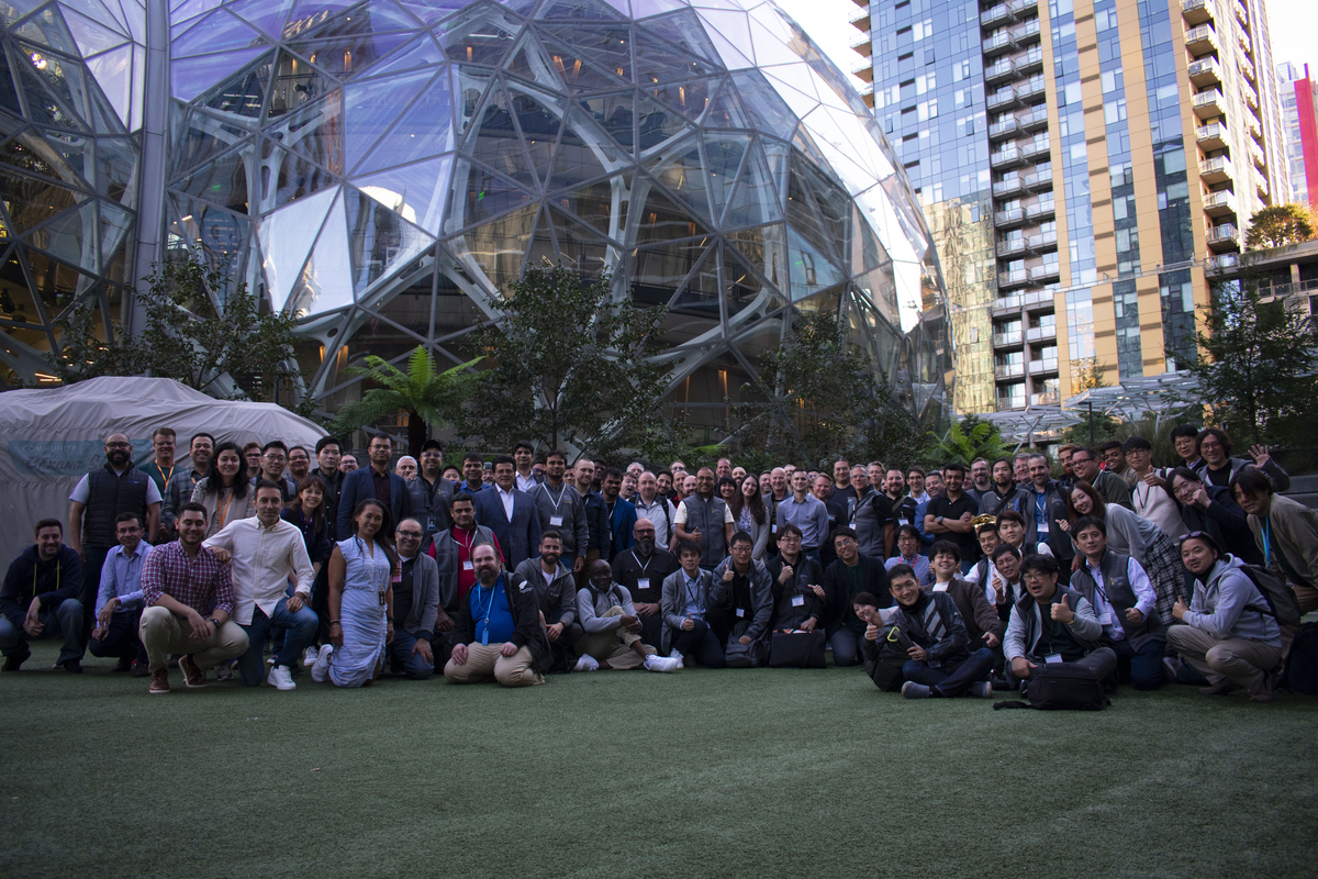 シアトルAWSで英語LTとインタビュー撮影してきた話 - NRIネットコムBlog