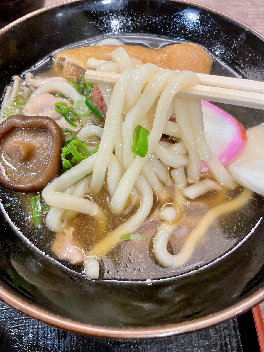 JR和歌山駅 直結のMIO地下1F そば処 信濃屋 しらす丼（780円）、梅うどん（900円） - 藤本GJのグルメブログ