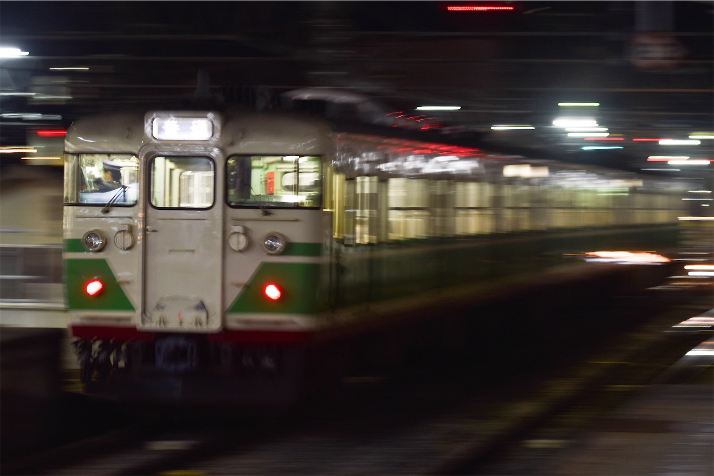 2020.11.22 長野遠征③ 長野駅バルブ撮影 - 一瞬のために駆ける