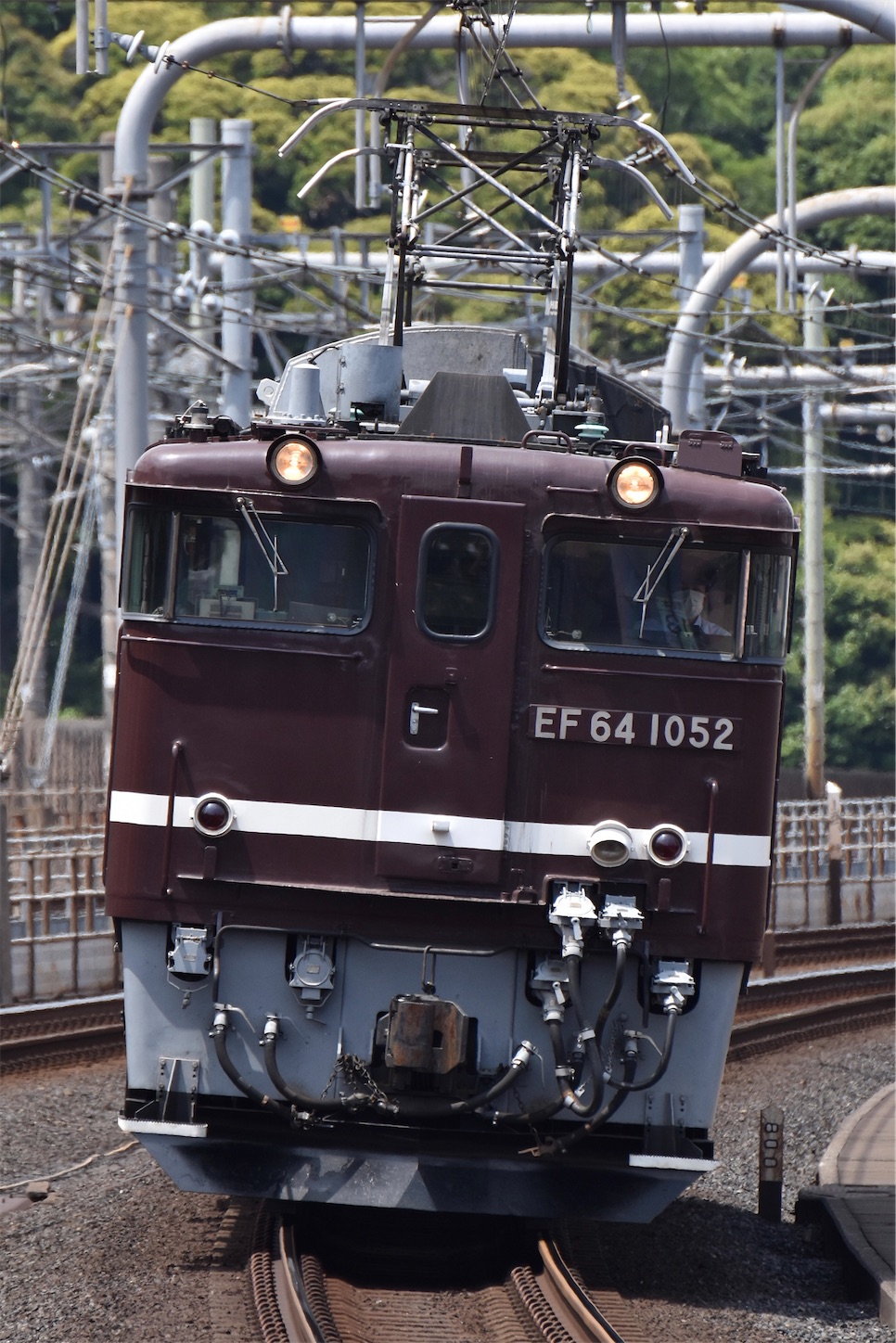 5.15 EF64-1052 尾久送り込み回送 - 一瞬のために駆ける