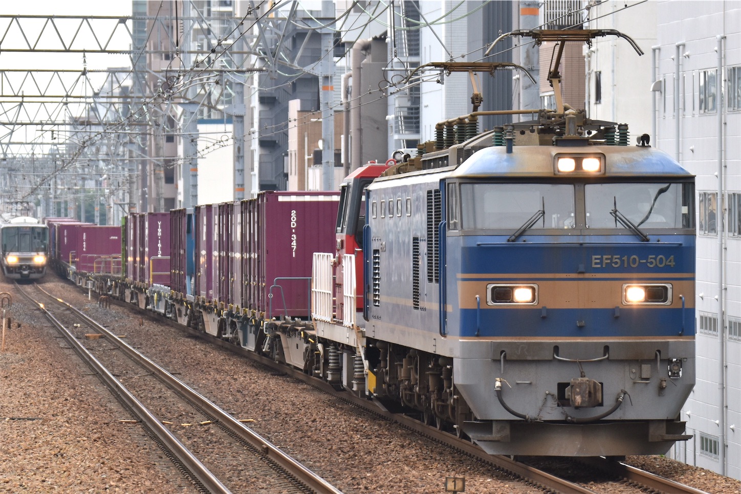 6.13 EF510-504+HD300-28(2077レ) - 一瞬のために駆ける