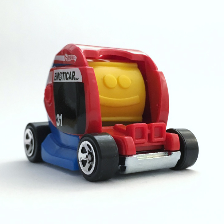 EMOTICAR - 増えすぎたミニカーに愛を捧ぐ