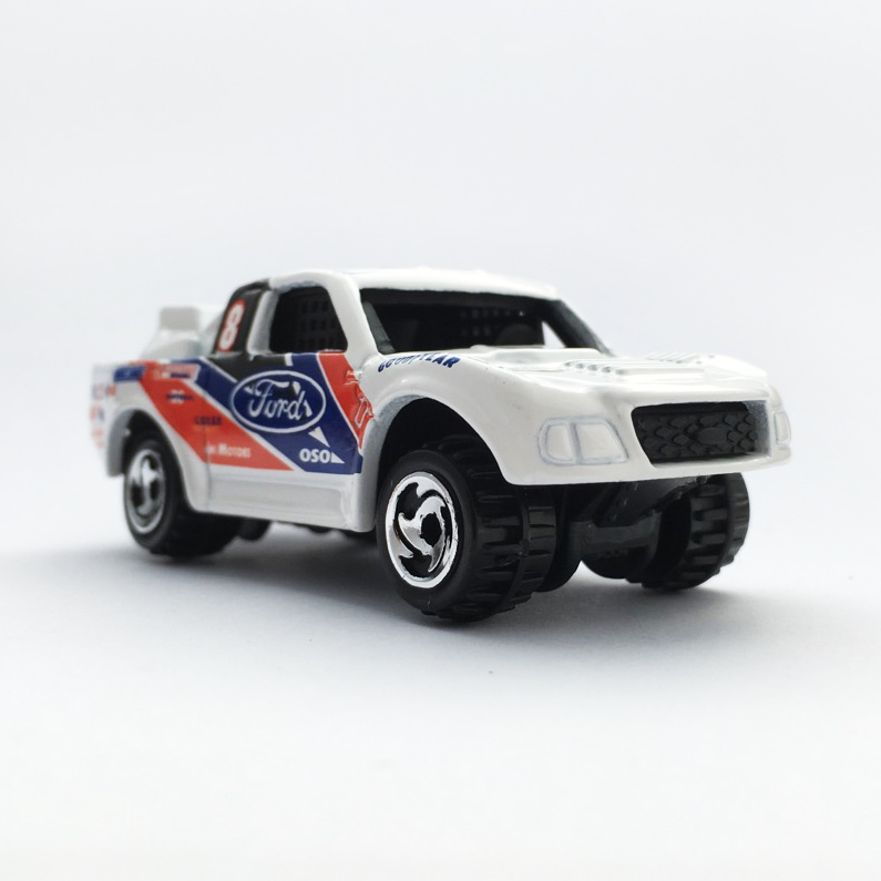 Bad Mudder - 増えすぎたミニカーに愛を捧ぐ