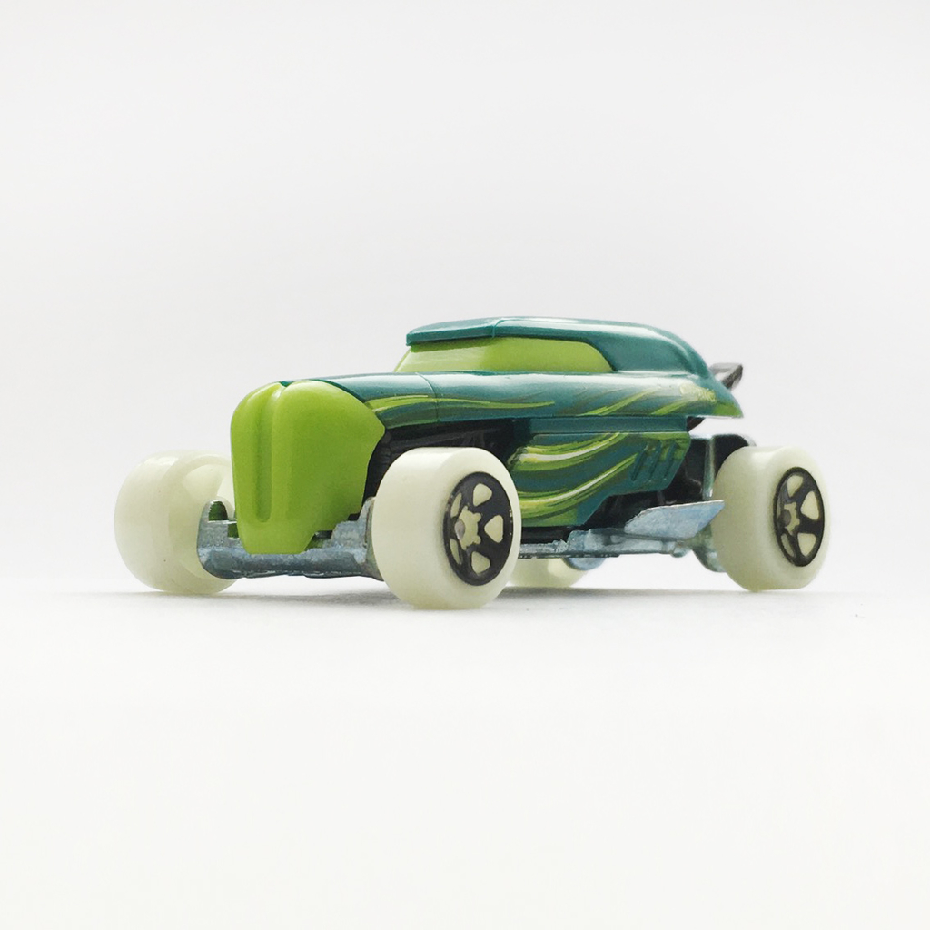 RIP ROD - 増えすぎたミニカーに愛を捧ぐ