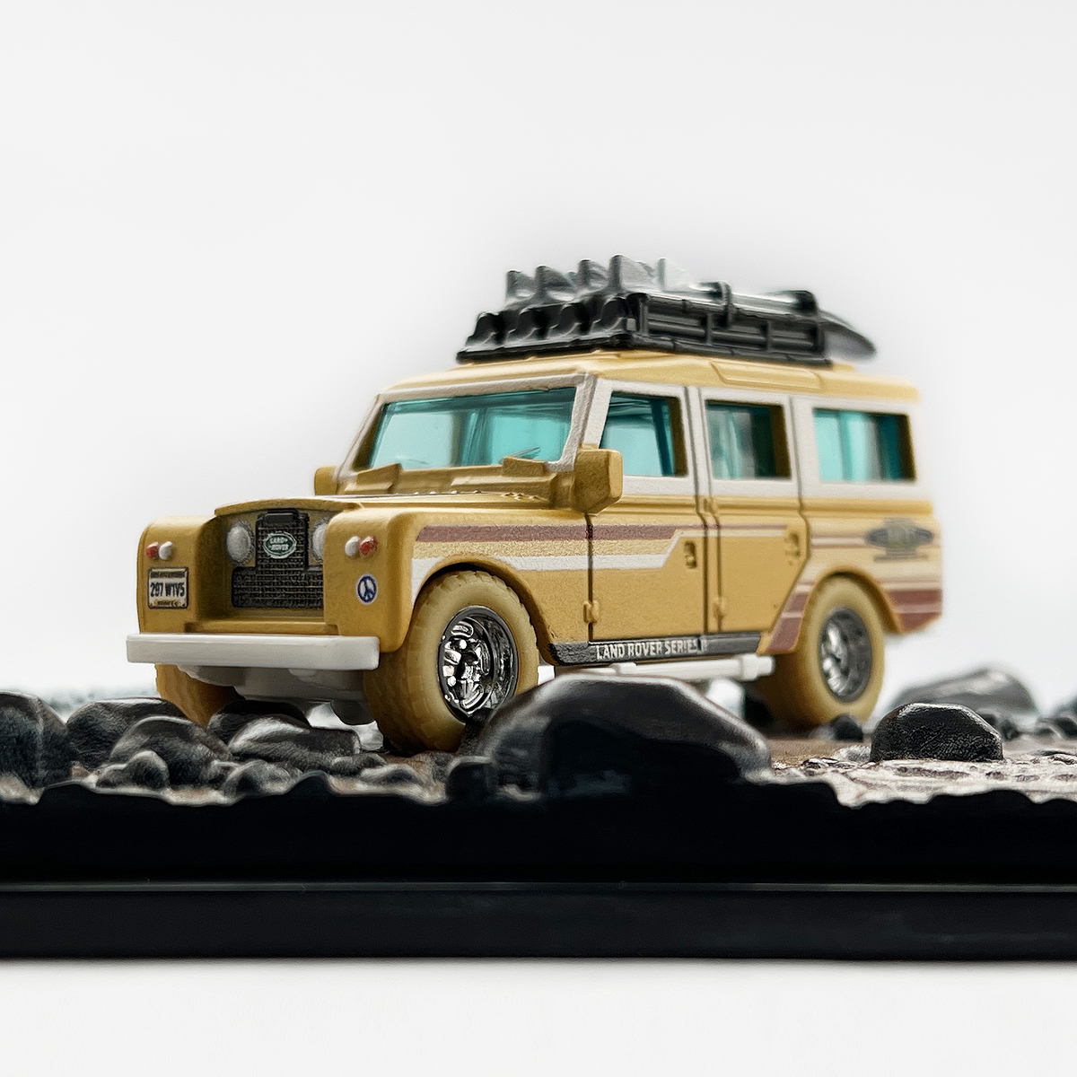 1965 LAND ROVER GEN II - 増えすぎたミニカーに愛を捧ぐ