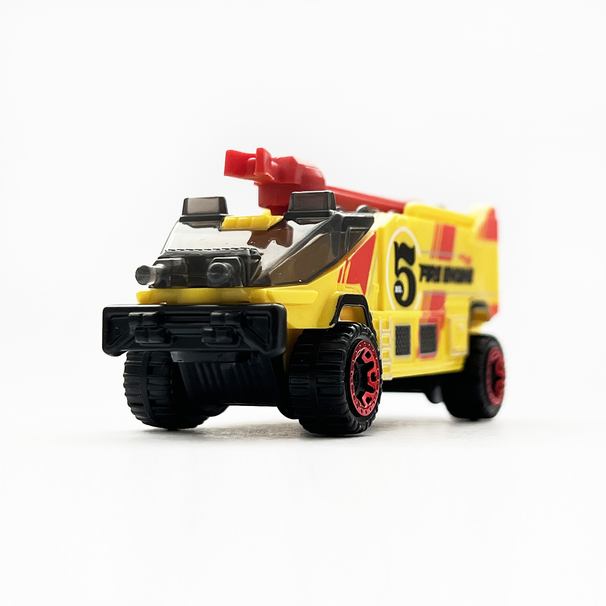 RUNWAY RES-Q - 増えすぎたミニカーに愛を捧ぐ