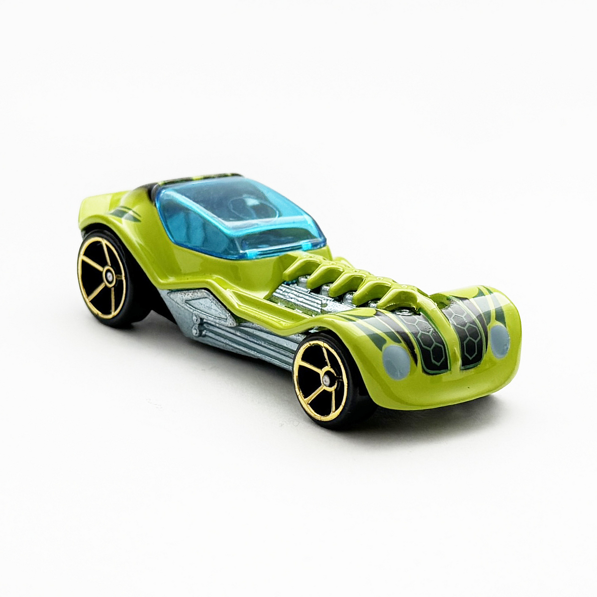 DIESEL BOY - 増えすぎたミニカーに愛を捧ぐ