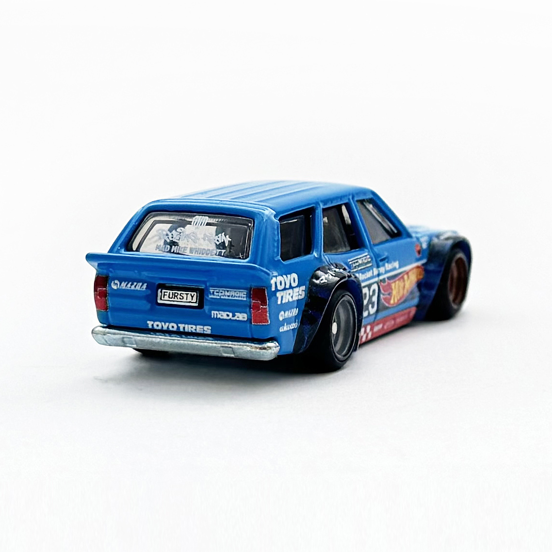 MAD MIKE MAZDA RX-3 WAGON/REMORQUE - 増えすぎたミニカーに愛を捧ぐ