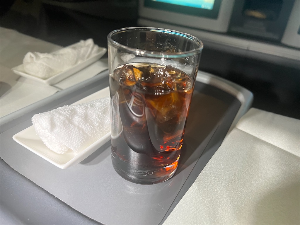 中国東方航空 NRT-PVG MU543 - 俺の旅とマイル修行