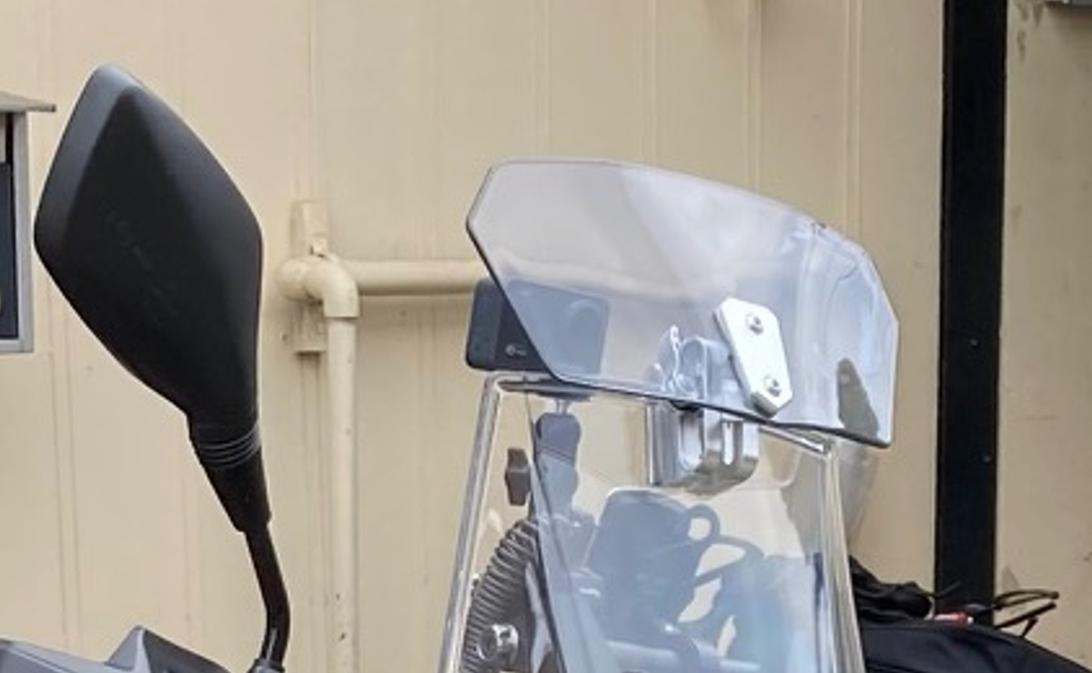 [V-Strom250]スクリーンに「スクリーン・エクステンション」を取り付けました。 - george-moto’s diary