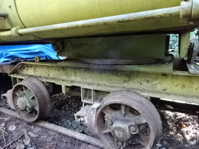 赤沢森林鉄道に行きました 4 丸山渡の旧線と貨車群 - 気分はガルパン、、ゆるキャン