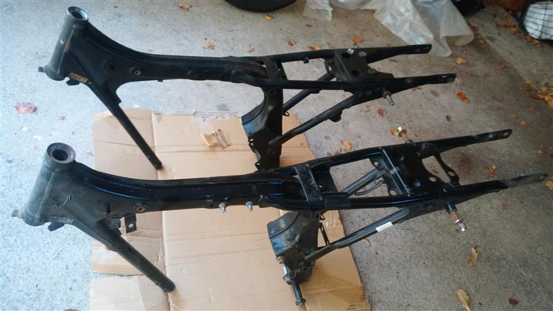 CD250UとCD125Tのフレーム比較 - giga-swindlerのブログ