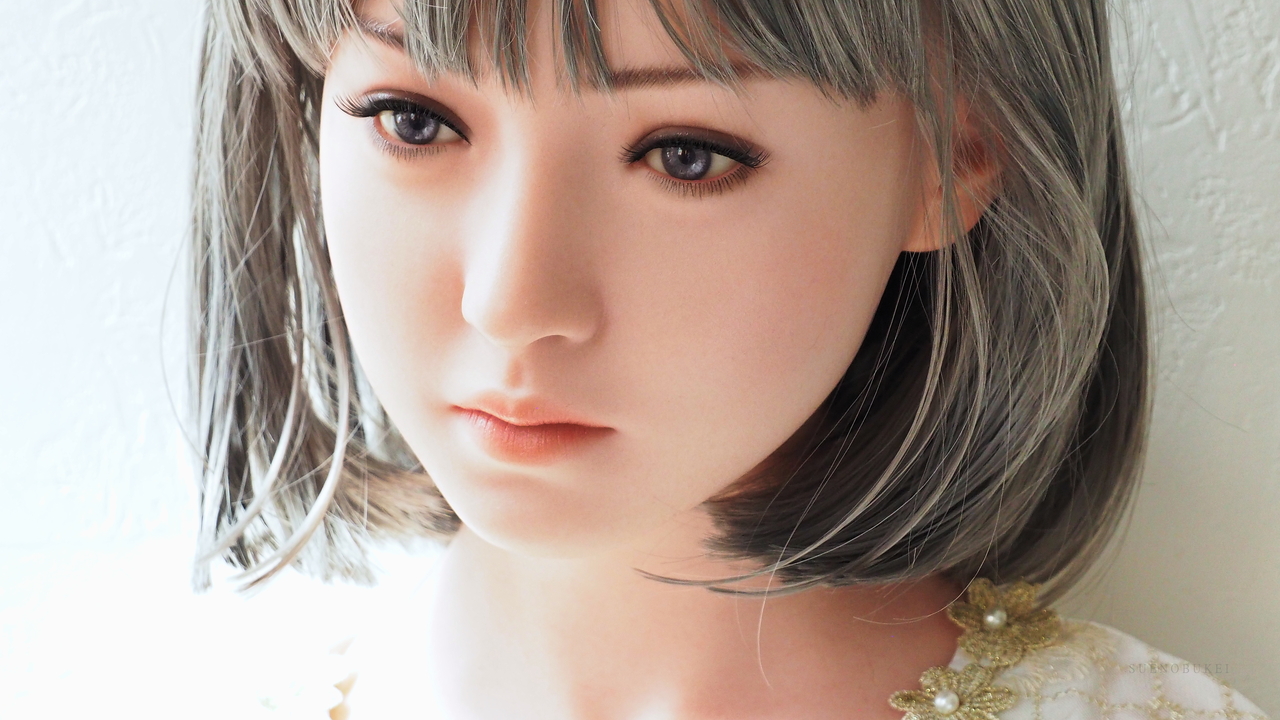 Yui: Light in midsummer - The quiet beauty of the doll