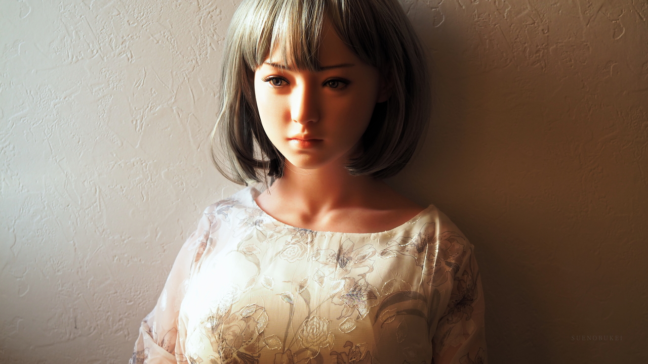 Yui: Who has received it? - The quiet beauty of the doll