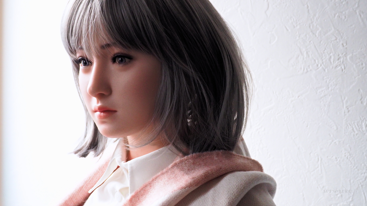 Yui: A slightly paler version - The quiet beauty of the doll