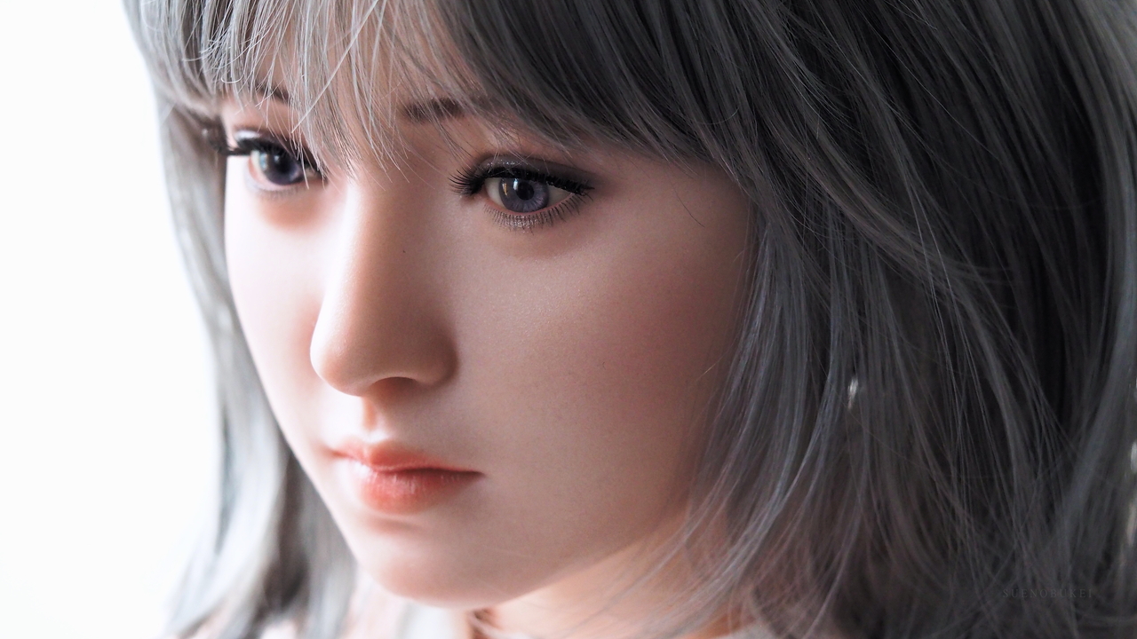 Yui: A slightly paler version - The quiet beauty of the doll