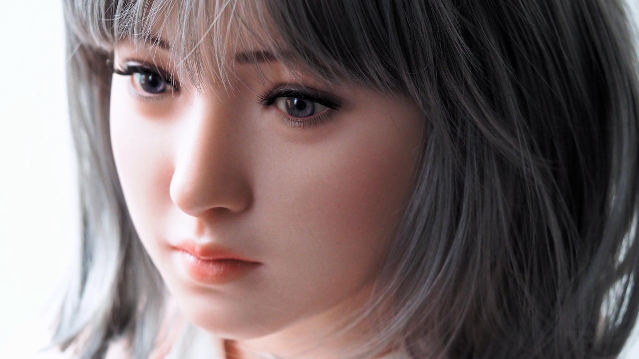 Yui: A slightly paler version - The quiet beauty of the doll