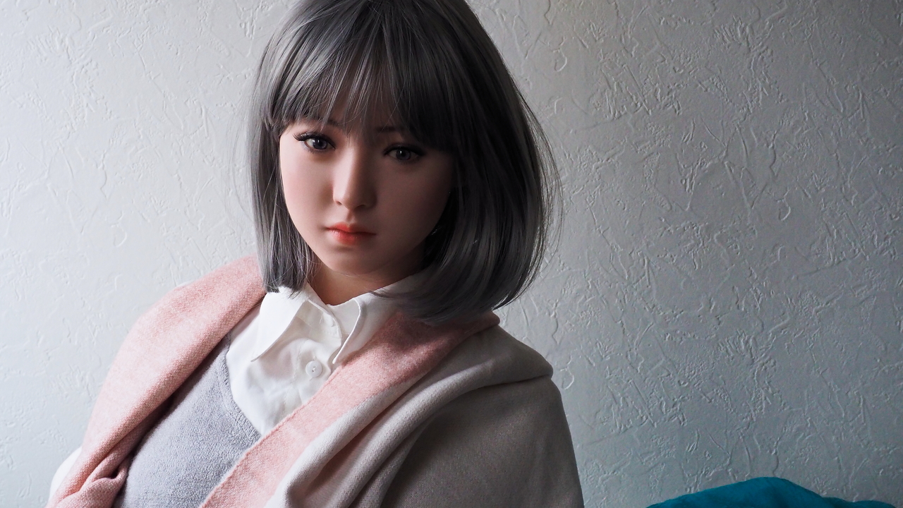 Yui: A slightly paler version - The quiet beauty of the doll