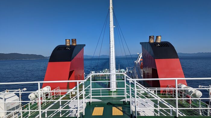 【1等客室ってどんな感じ？】宇和島運輸フェリーのあかつき丸に乗ってみた！八幡浜港⇒別府港 - bran-travel