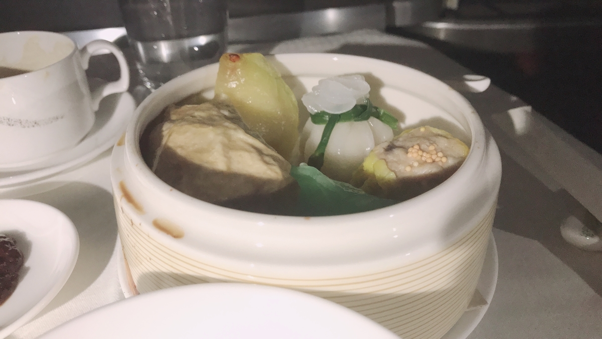 香港からニューヨークJFKまでCX840便キャセイパシフィック航空ファーストクラス搭乗記 - エアなび