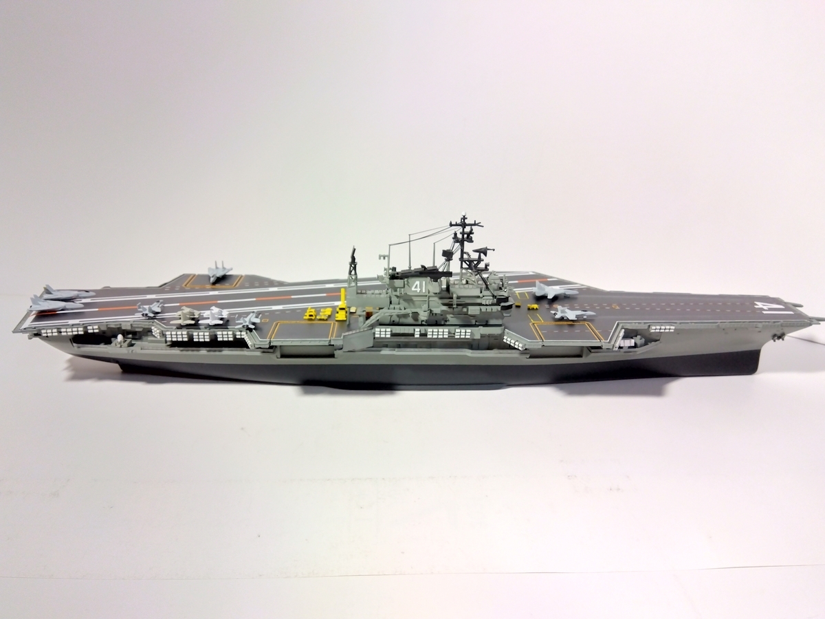 1/800 空母ミッドウェイ USS Midway (CV-41) - 空母のプラモデル Aircraft Carrier plastic model