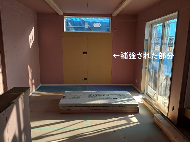 【DIY】55インチの壁掛けテレビの高さ、設置方法 - ハリマくんの家